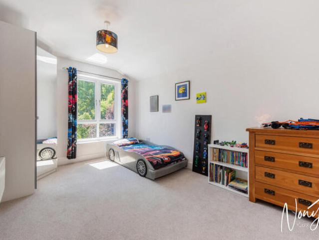 4 bedroom detached house for sale in Silverwood Mews, Winchester, SO22