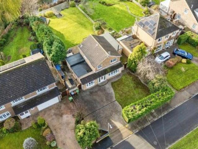 4 bedroom detached house for sale in Skellingthorpe Road, Lincoln, Lincolnshire, LN6