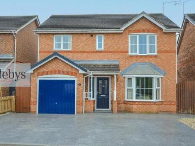 4 Bedroom Detached House For Sale In Skelton in cleveland