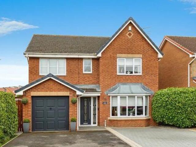 4 Bedroom Detached House For Sale In Skelton in cleveland