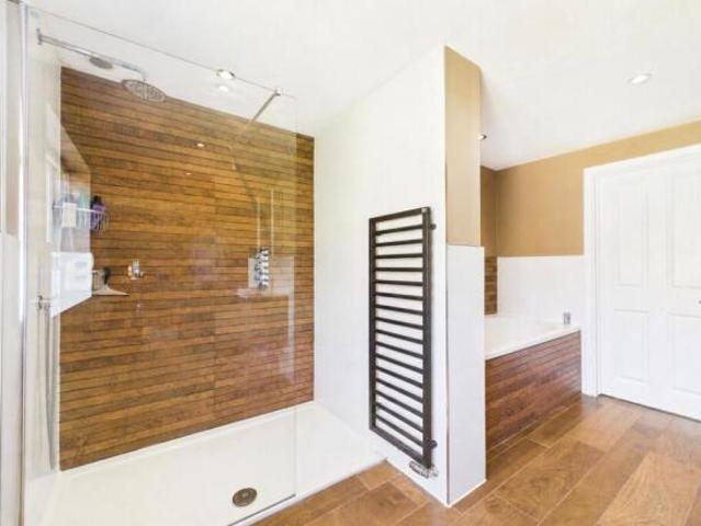 4 bedroom detached house for sale in Skippetts Lane East, Basingstoke, Hampshire, RG21