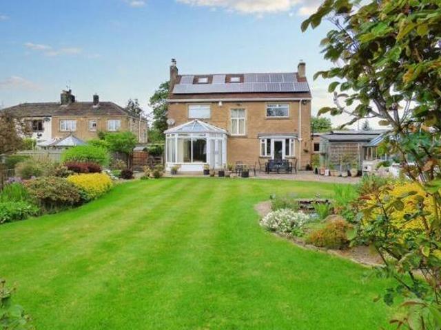4 Bedroom Detached House For Sale In Skipton Road