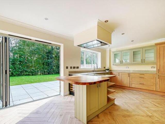 4 Bedroom Detached House For Sale In Sleaford