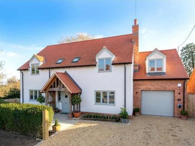 4 Bedroom Detached House For Sale In Sleaford, Lincolnshire