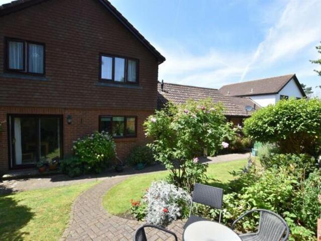 4 bedroom detached house for sale in Spanton Crescent, Hythe, CT21