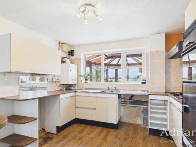 4 bedroom detached house for sale in Spenlow Drive, Newlands Spring, CM1 4UQ, CM1