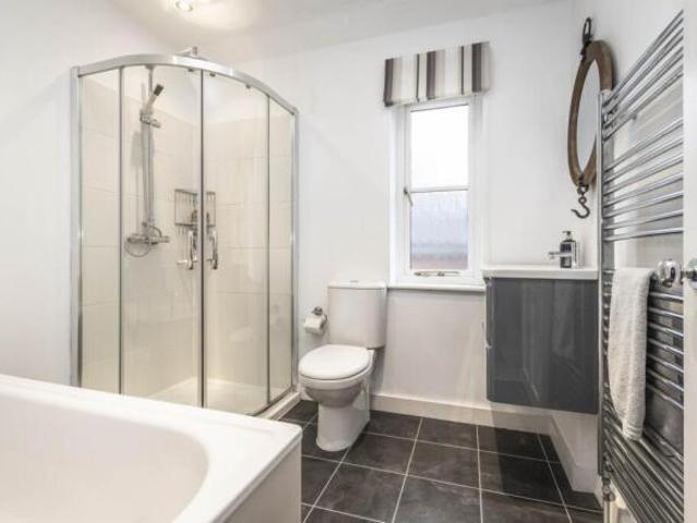 4 bedroom detached house for sale in Spring Lane, Bidborough, Tunbridge Wells, TN3