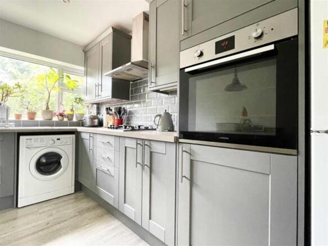 4 bedroom detached house for sale in Springfield Road, Springfield, Chelmsford, CM2