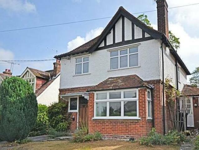 4 bedroom detached house for sale in Springhill Road Saffron Walden CB11