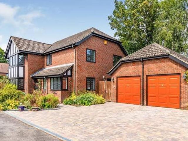 4 bedroom detached house for sale in Springvale Road Winchester SO23