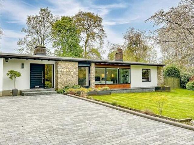 4 Bedroom Detached House For Sale In Studham, Bedfordshire