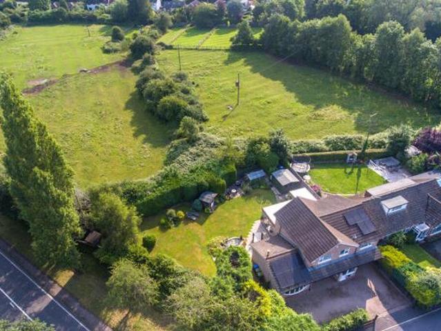 4 Bedroom Detached House For Sale In Studley, Warwickshire