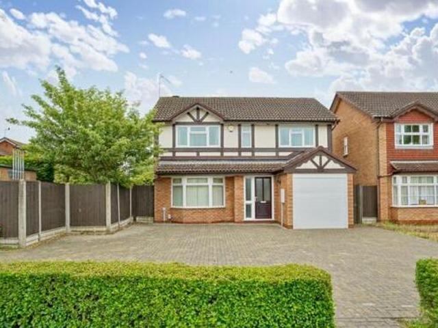 4 Bedroom Detached House For Sale In Stukeley Meadows, Huntingdon