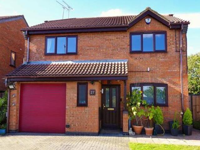 4 Bedroom Detached House For Sale In Stukeley Meadows, Huntingdon