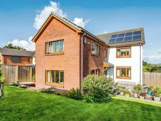 4 Bedroom Detached House For Sale In St. Clears, Carmarthenshire