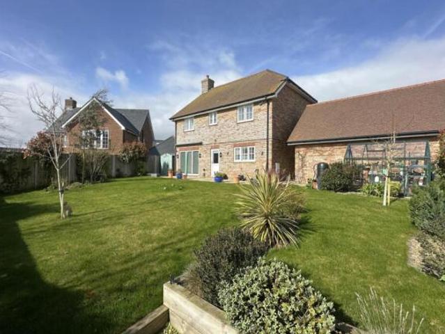4 bedroom detached house for sale in St Crispin Close, Worth, CT14