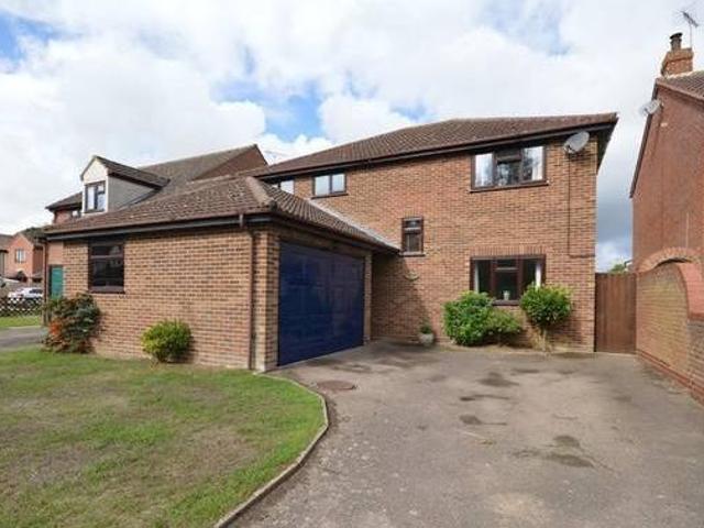 4 bedroom detached house for sale in St Andrews Close Alresford CO7