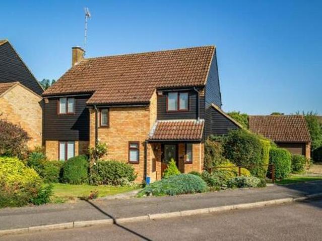 4 Bedroom Detached House For Sale In St. Albans, Hertfordshire