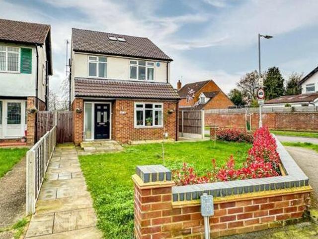 4 Bedroom Detached House For Sale In St. Albans, Hertfordshire
