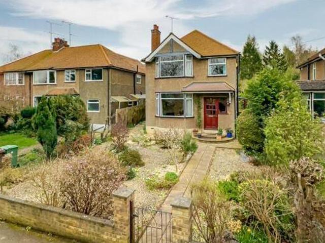 4 Bedroom Detached House For Sale In St. Albans, Hertfordshire