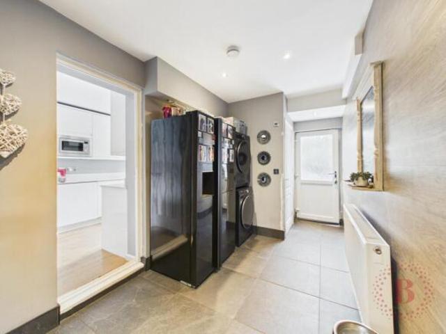 4 bedroom detached house for sale in St Albans Road, Bulwell, NG6