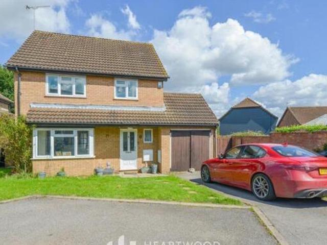 4 Bedroom Detached House For Sale In St. Albans