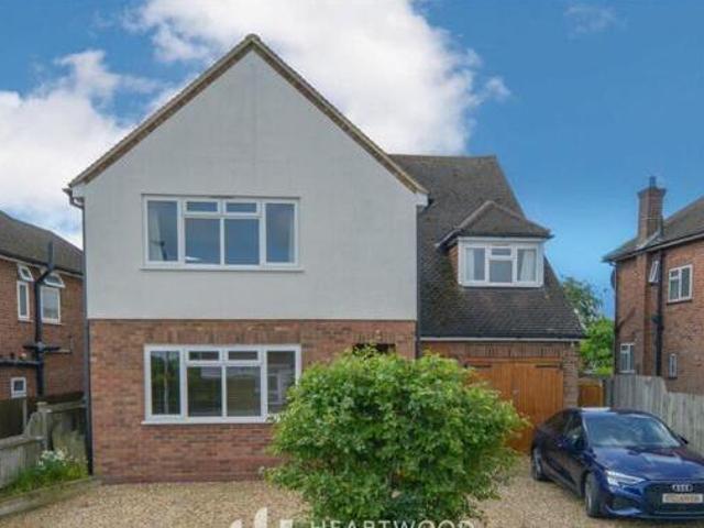 4 Bedroom Detached House For Sale In St. Albans