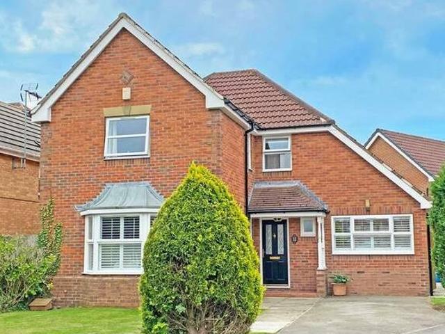 4 bedroom detached house for sale in St George s Avenue Harrogate HG2