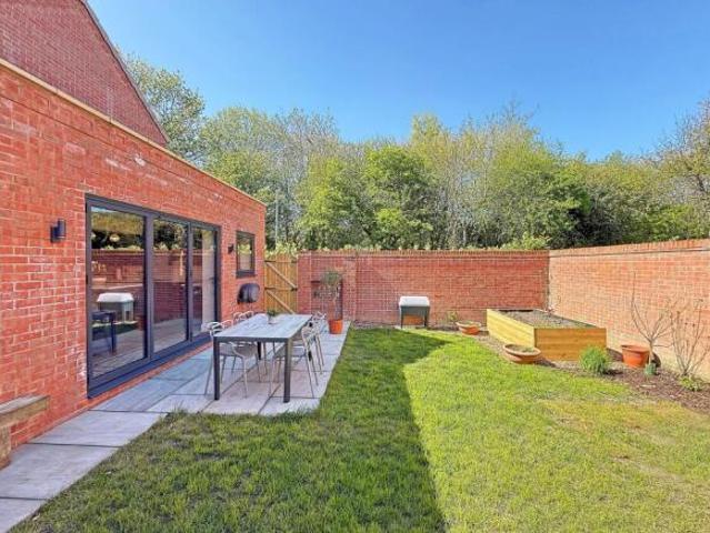 4 bedroom detached house for sale in St. Georges Walk, Harrogate, HG2