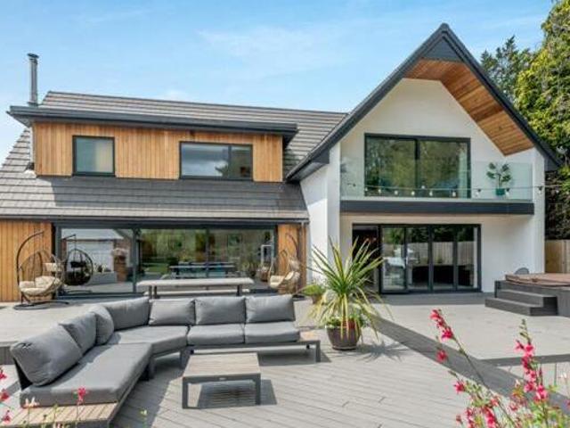 4 Bedroom Detached House For Sale In St. Leonards