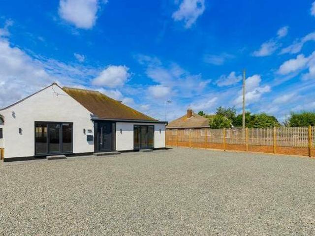 4 bedroom detached house for sale in St Leonards Drive Chapel St Leonards Skegness PE24