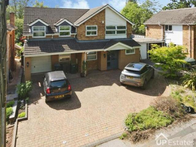 4 bedroom detached house for sale in St. Martins Road, Coventry, CV3