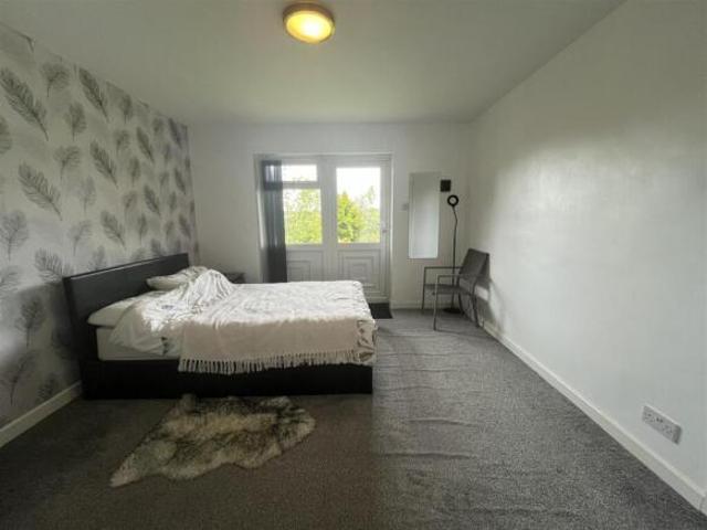4 bedroom detached house for sale in St. Marys Close, Wyke, Bradford, BD12