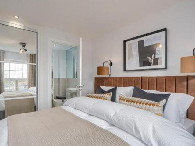 4 Bedroom Detached House For Sale In St Neots, Cambridgeshire