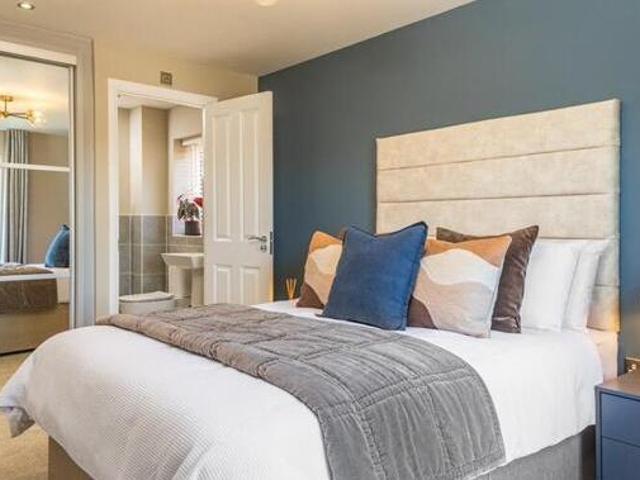 4 Bedroom Detached House For Sale In St Neots, Cambridgeshire