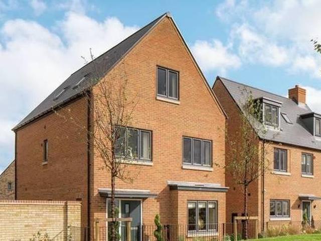 4 bedroom detached house for sale in St Neots PE19 6AH PE19