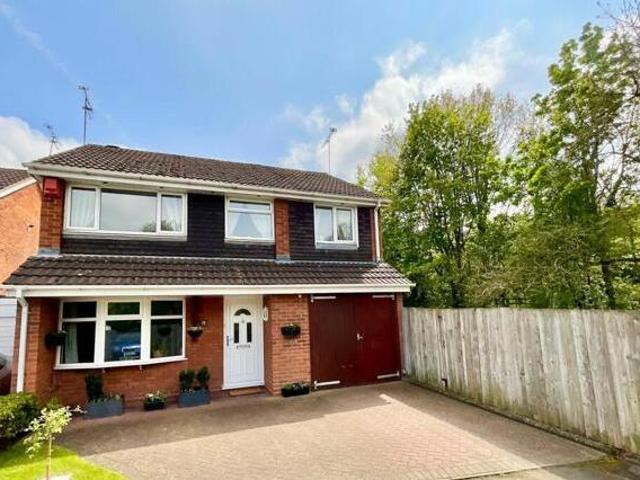 4 Bedroom Detached House For Sale In Stafford