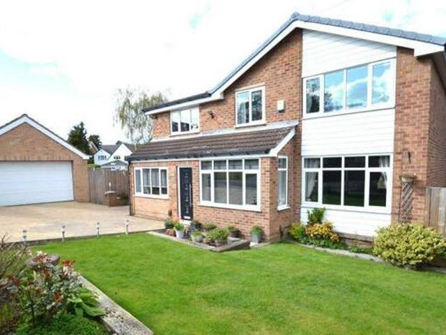 4 Bedroom Detached House For Sale In Staincross, Barnsley