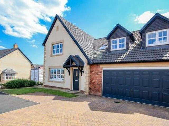 4 Bedroom Detached House For Sale In Stainsby Hall Farm, Middlesbrough