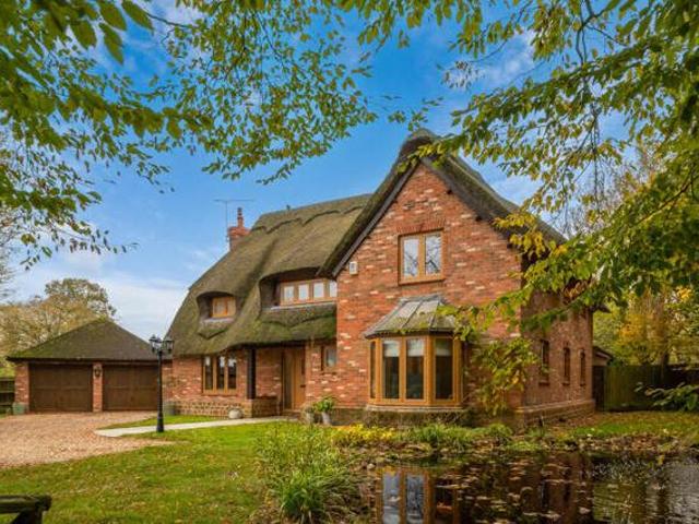 4 Bedroom Detached House For Sale In Stanford On Avon