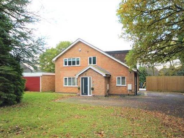 4 bedroom detached house for sale in Stanhope Glade Bretby BurtonOnTrent DE15