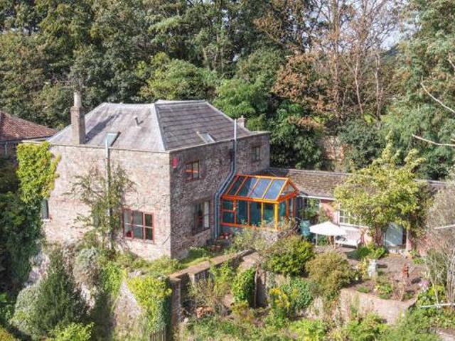 4 Bedroom Detached House For Sale In Stapleton