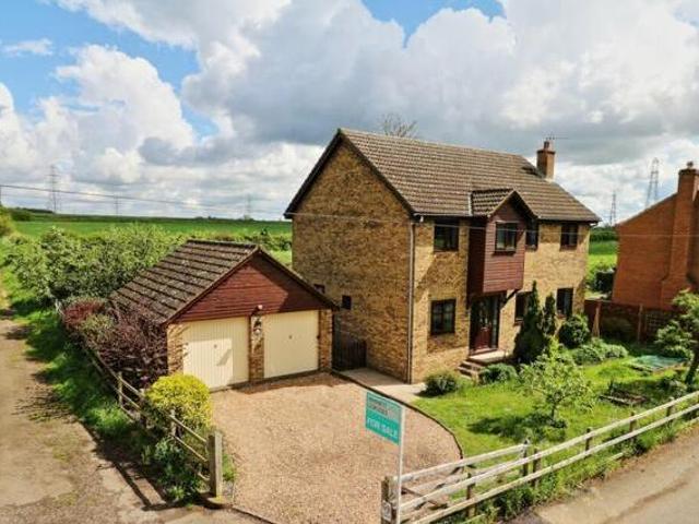 4 Bedroom Detached House For Sale In Staploe, St. Neots