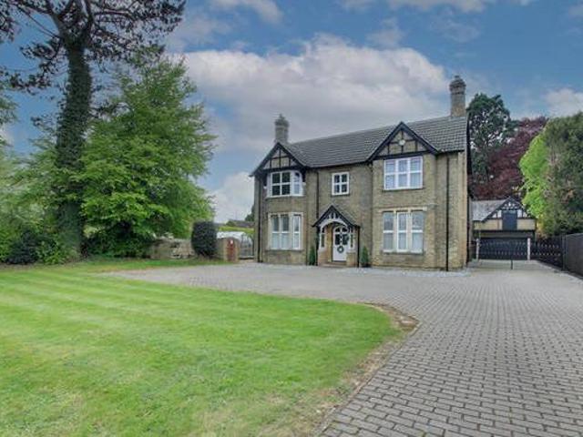 4 bedroom detached house for sale in Station Road March PE15
