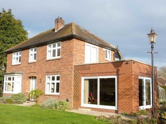 4 Bedroom Detached House For Sale In Station Road, North Thoresby