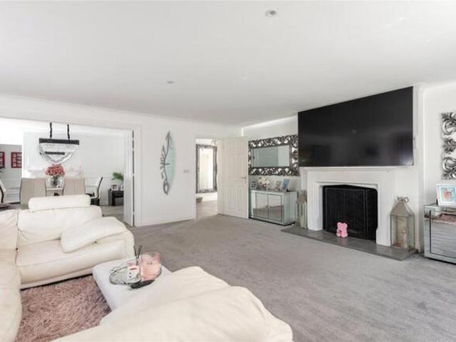 4 bedroom detached house for sale in Station Road, Bow Brickhill, Milton Keynes, Buckinghamshire, MK17