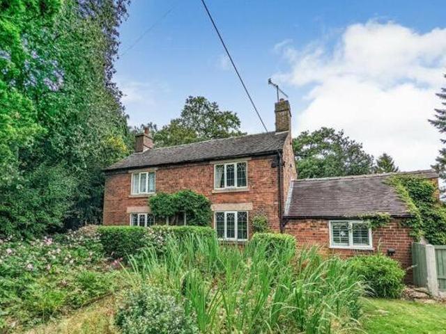 4 Bedroom Detached House For Sale In Station Road