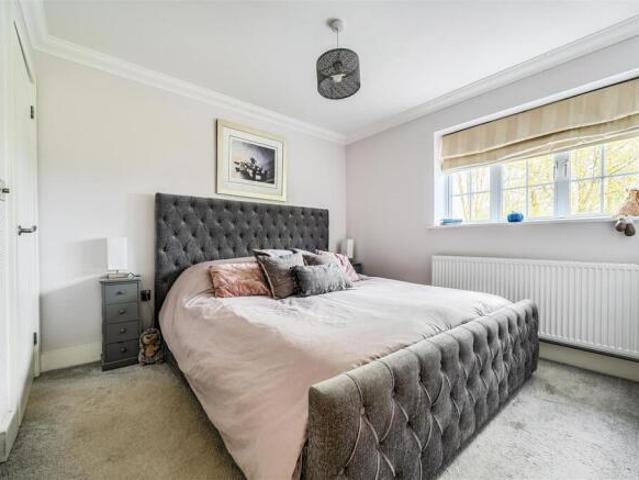 4 bedroom detached house for sale in Stede Hill, Harrietsham, Maidstone, ME17