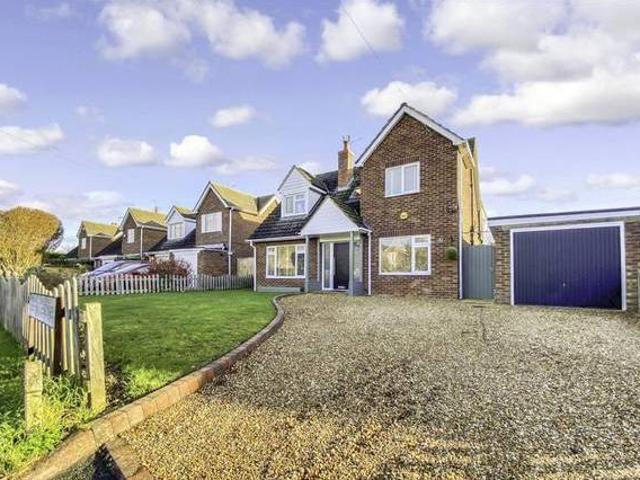 4 bedroom detached house for sale in Stepping Stones Hemingford Grey Huntingdon Cambridgeshire P