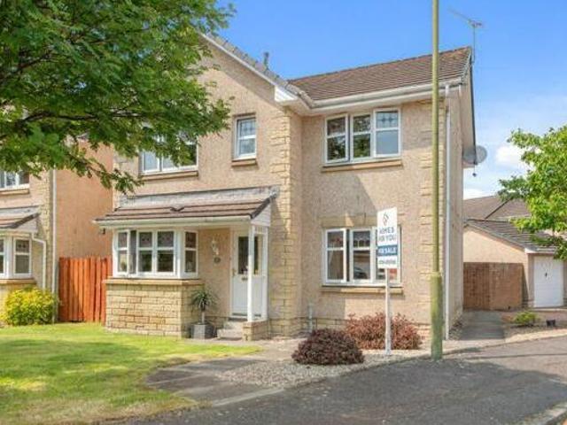 4 Bedroom Detached House For Sale In Stirling
